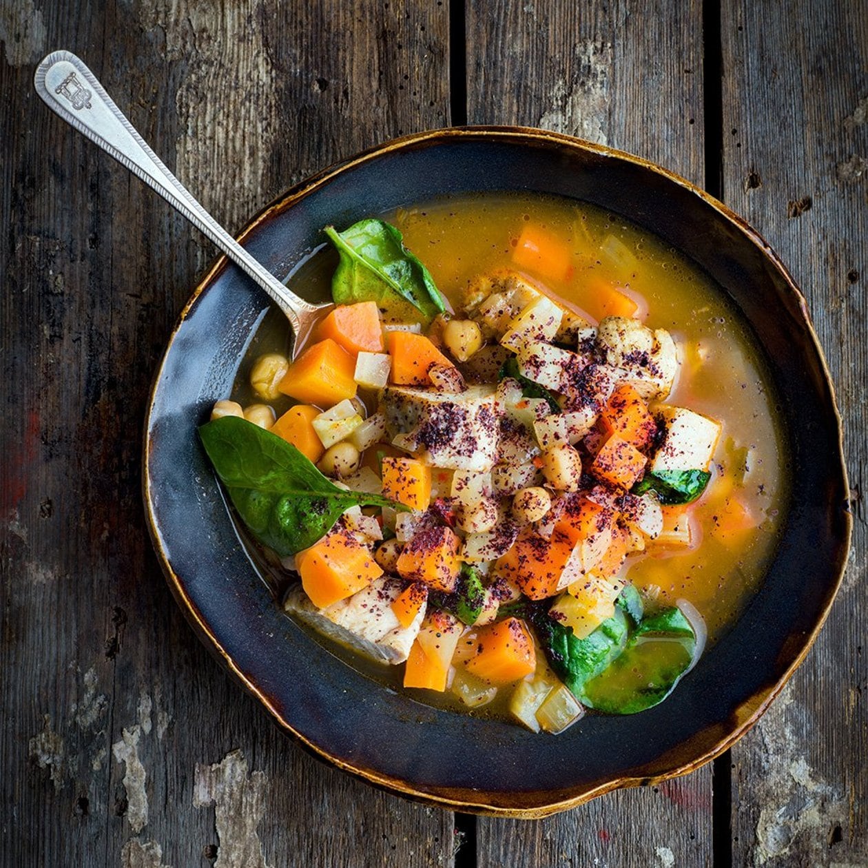 Persisk kyckling- och kikärtssoppa Recept